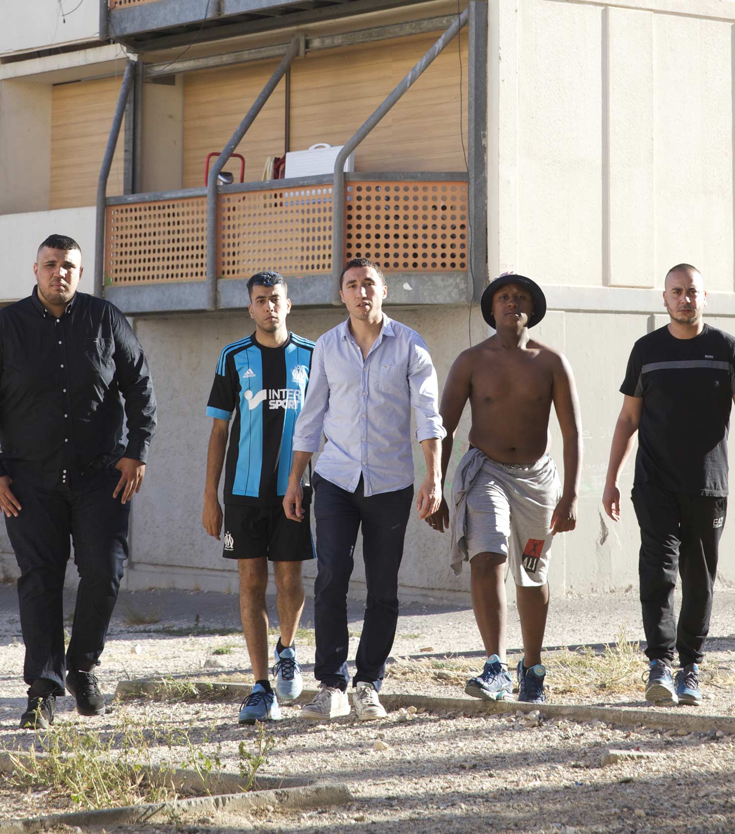 Zoom Swagger - Chouf | Les deux scènes